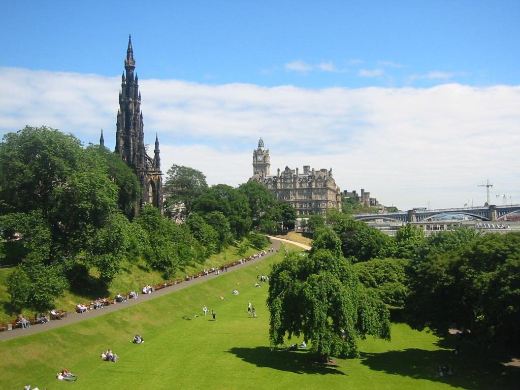 Best Things to do in Edinburgh | Must-see attractions 2025